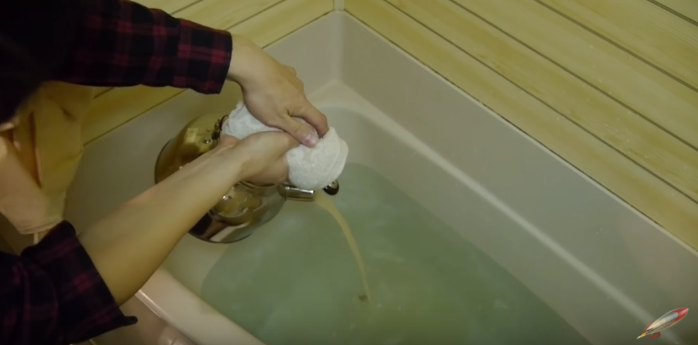 How to make your own KFC bath without Japan’s official Kentucky Fried ...