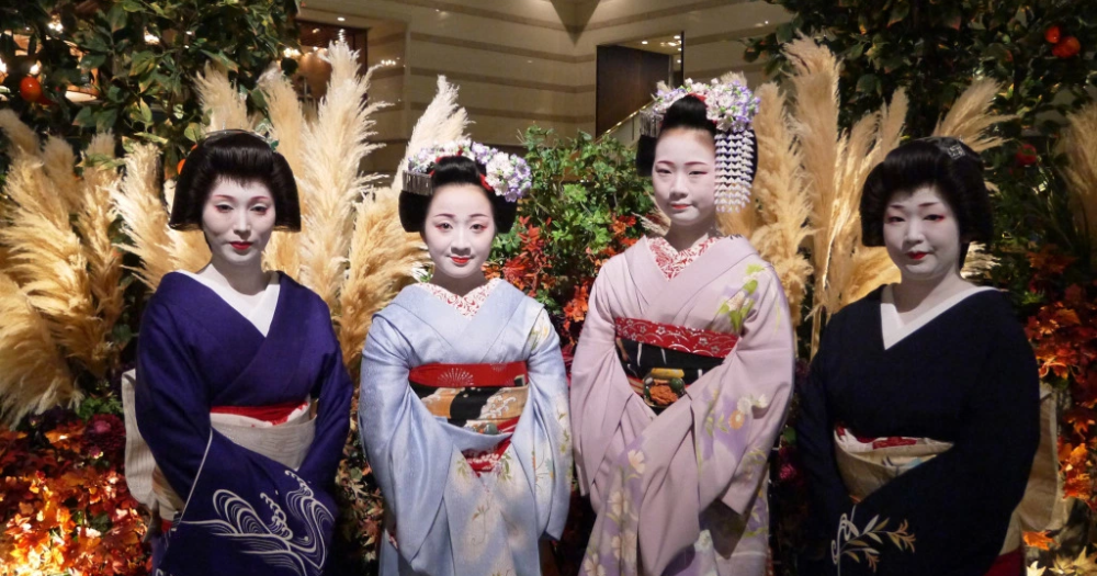 Kyoto hotel’s Maiko-han Bar event lets travelers drink with geisha at ...