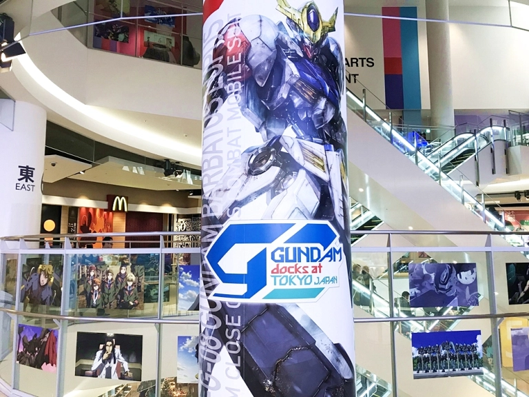 Gundams take over interior of Tokyo shopping mall that already has a ...