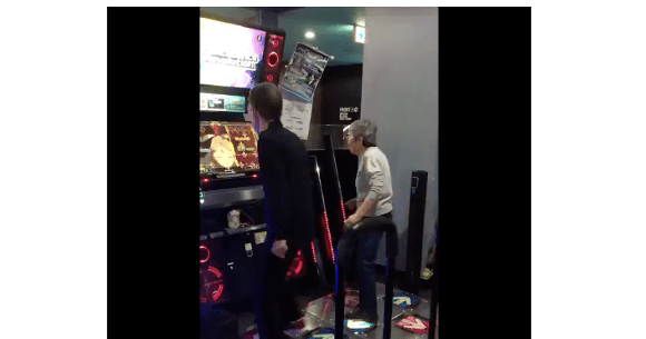 Elderly couple show off Dance Dance Revolution skills at Japanese video ...