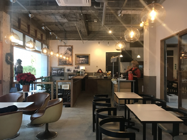 Tokyo’s stylish laundromat cafes are worth a visit even if your clothes ...