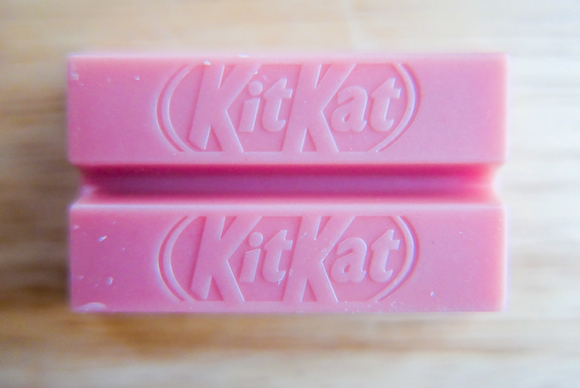 New sakura Kit Kat range celebrates cherry blossom season in Japan ...
