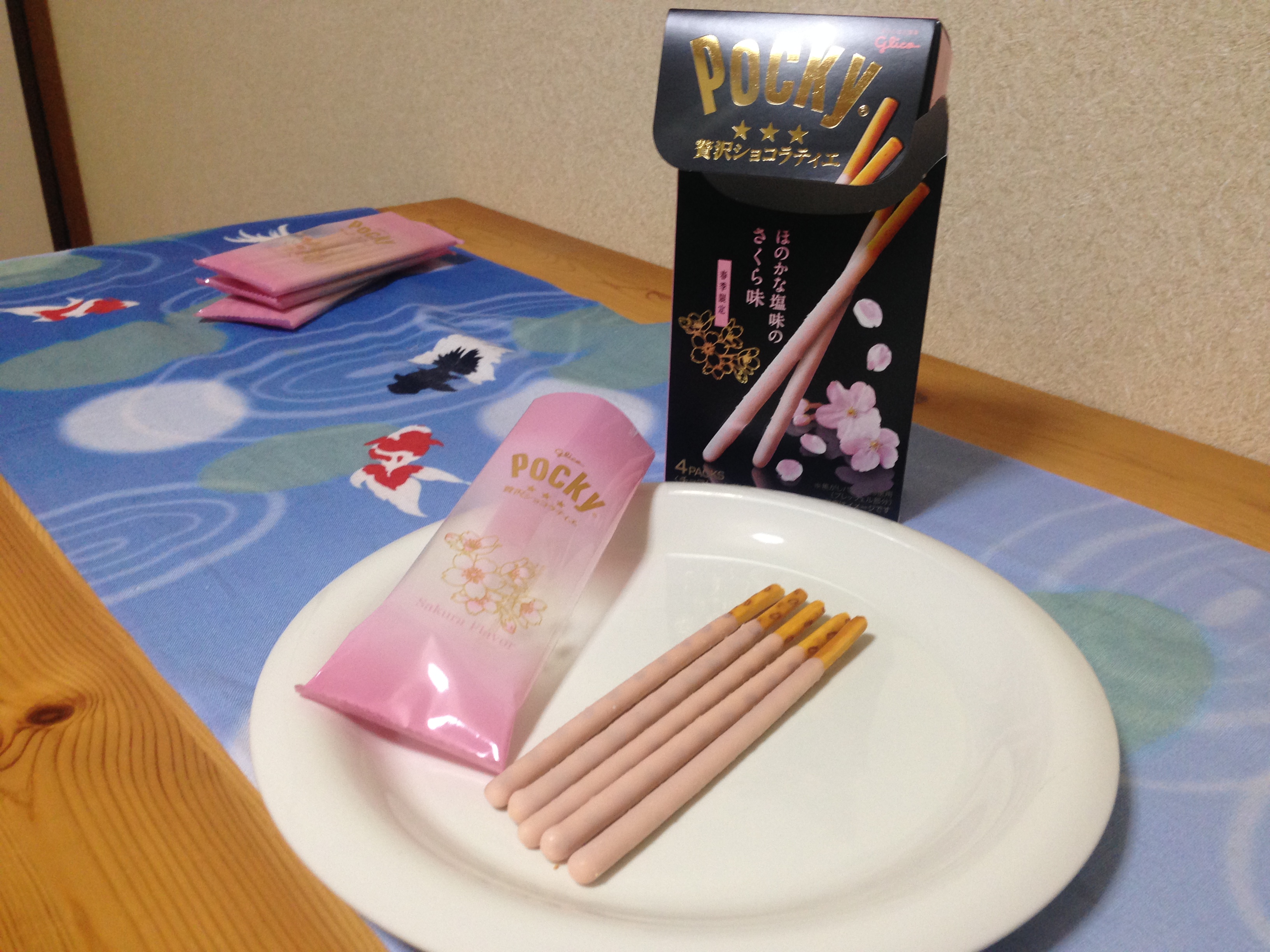 Cherry Blossom Pocky sound blooming delicious, so let’s try these new ...