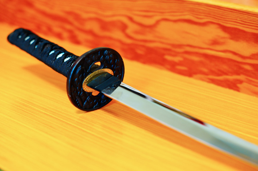 Samurai road rage as man attacks motorist with replica samurai sword on ...