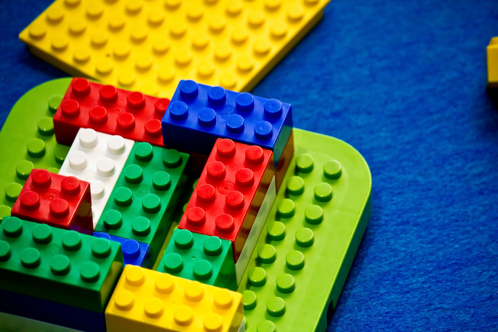 Japanese Student Creates 31-Meter Masterpiece of Lego Mindstorm ...