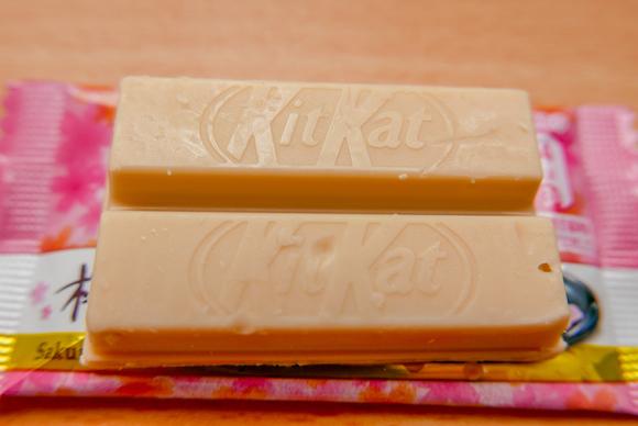Japanese Kit Kats get a cherry blossom boost with Sakura and Roasted ...
