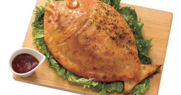 Japanese pizza chain makes headlines with weirdly wonderful fish-shaped ...