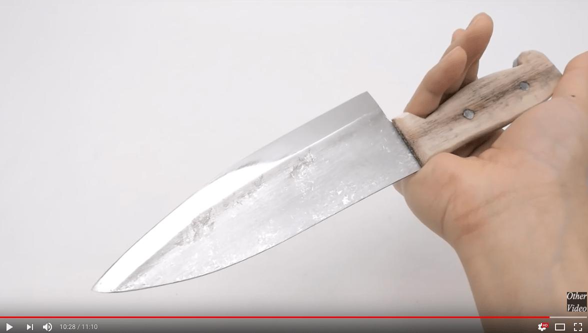 Japanese knife craftsman transforms an everyday roll of aluminium foil ...
