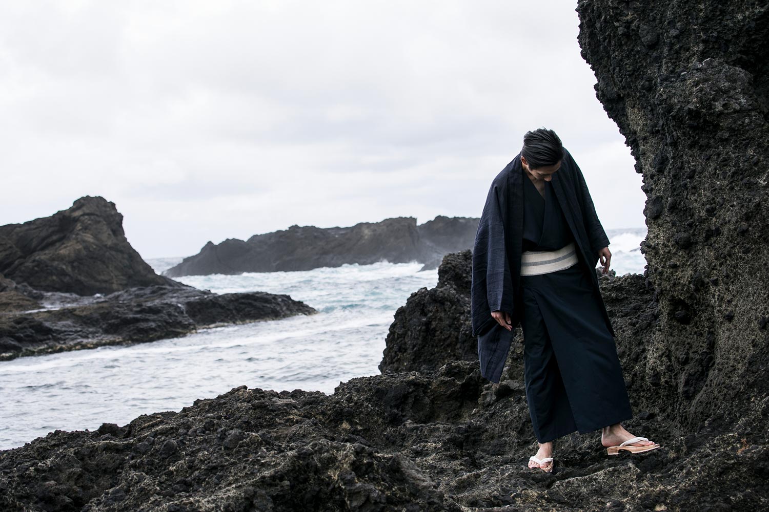 Camp like a samurai with the new Outdoor Kimono from Japanese apparel ...