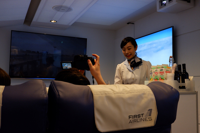 Feeling fancy? Fly first class without leaving the ground at virtual ...