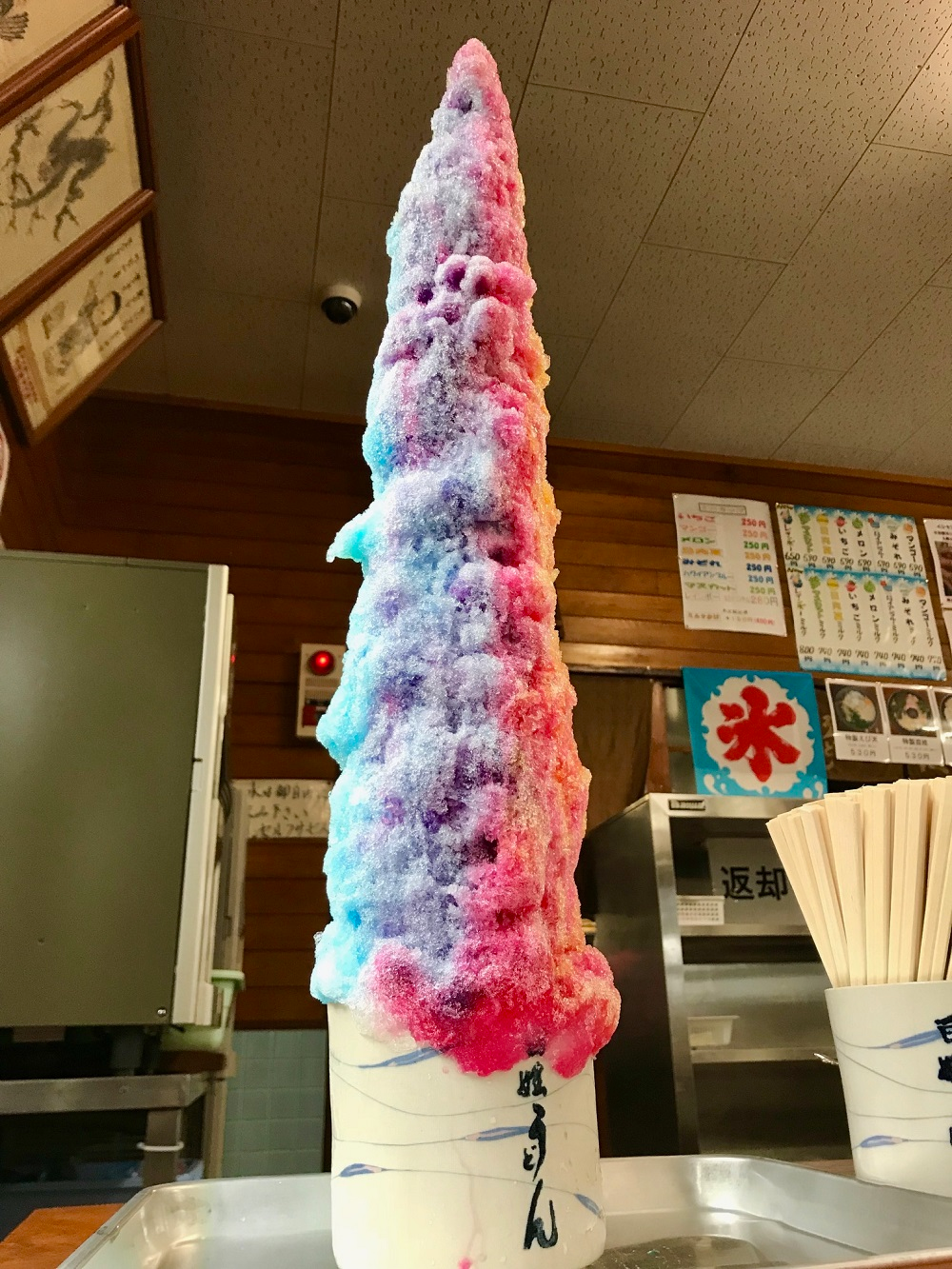 Japan’s craziest shaved ice is so huge you can’t eat it sitting down ...