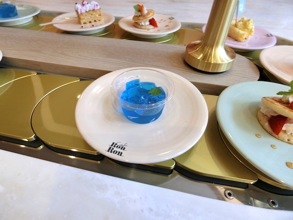 New Cafe Ron Ron in Harajuku offers colorful all-you-can-eat conveyor ...