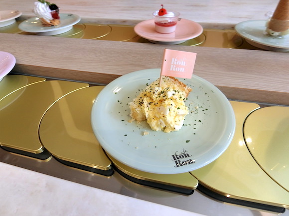 New Cafe Ron Ron in Harajuku offers colorful all-you-can-eat conveyor ...