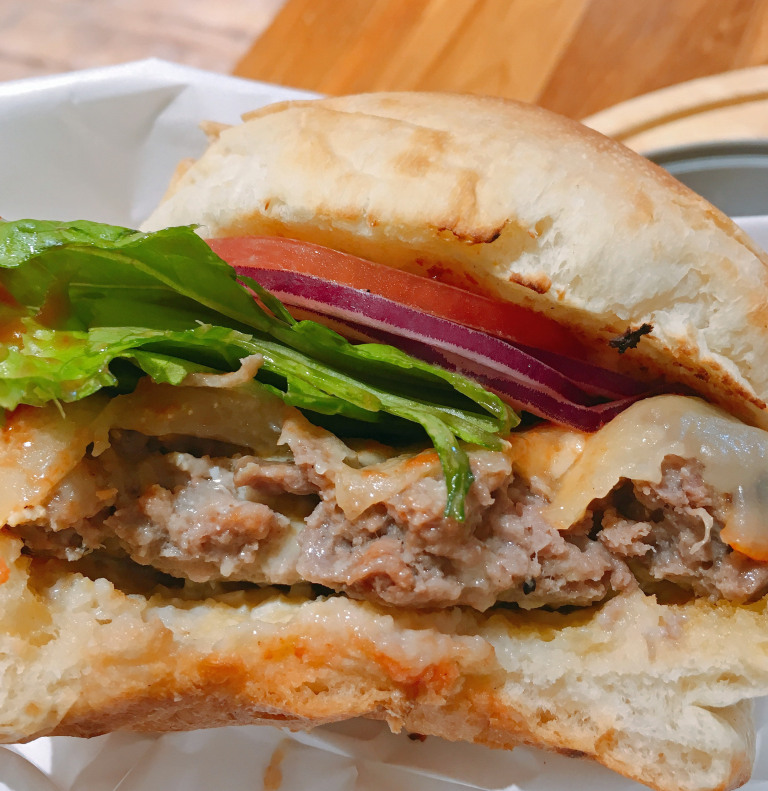 We try out the R-rated “world’s smelliest burger” from a Tokyo burger ...
