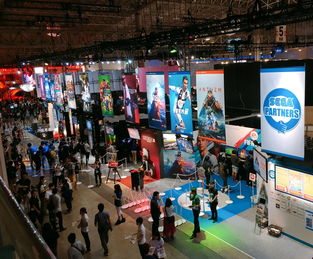 The beautiful models and awesome booths of Tokyo Game Show 2018【Photos ...