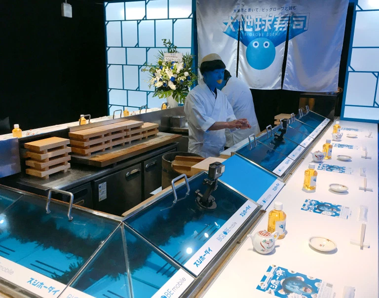 Tokyo has a BLUE sushi restaurant with all-you-can-eat BLUE sushi for ...