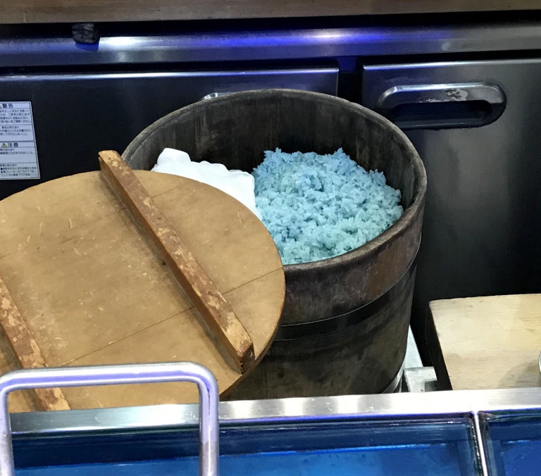 Tokyo has a BLUE sushi restaurant with all-you-can-eat BLUE sushi for ...