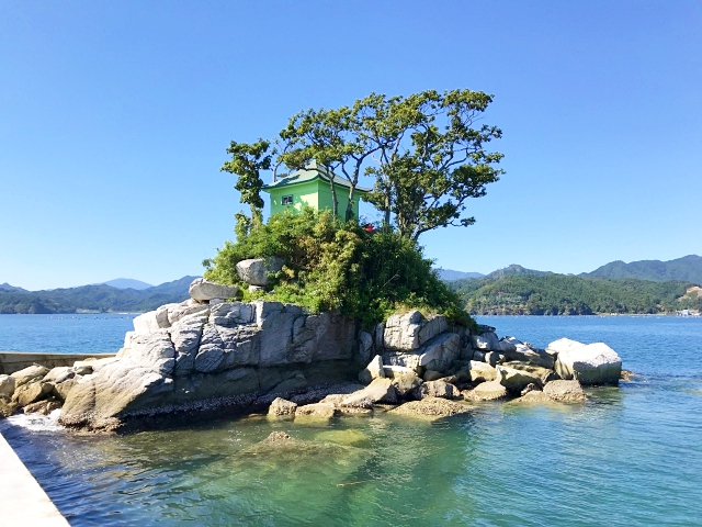 This tiny island you can walk to is a perfect snapshot of why Japan is ...