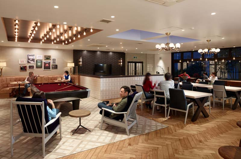 Every night can be movie night at this awesome Japanese apartment ...