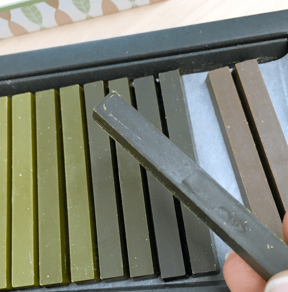 Maximum matcha! Tokyo sweet shop sells the strongest green tea ...