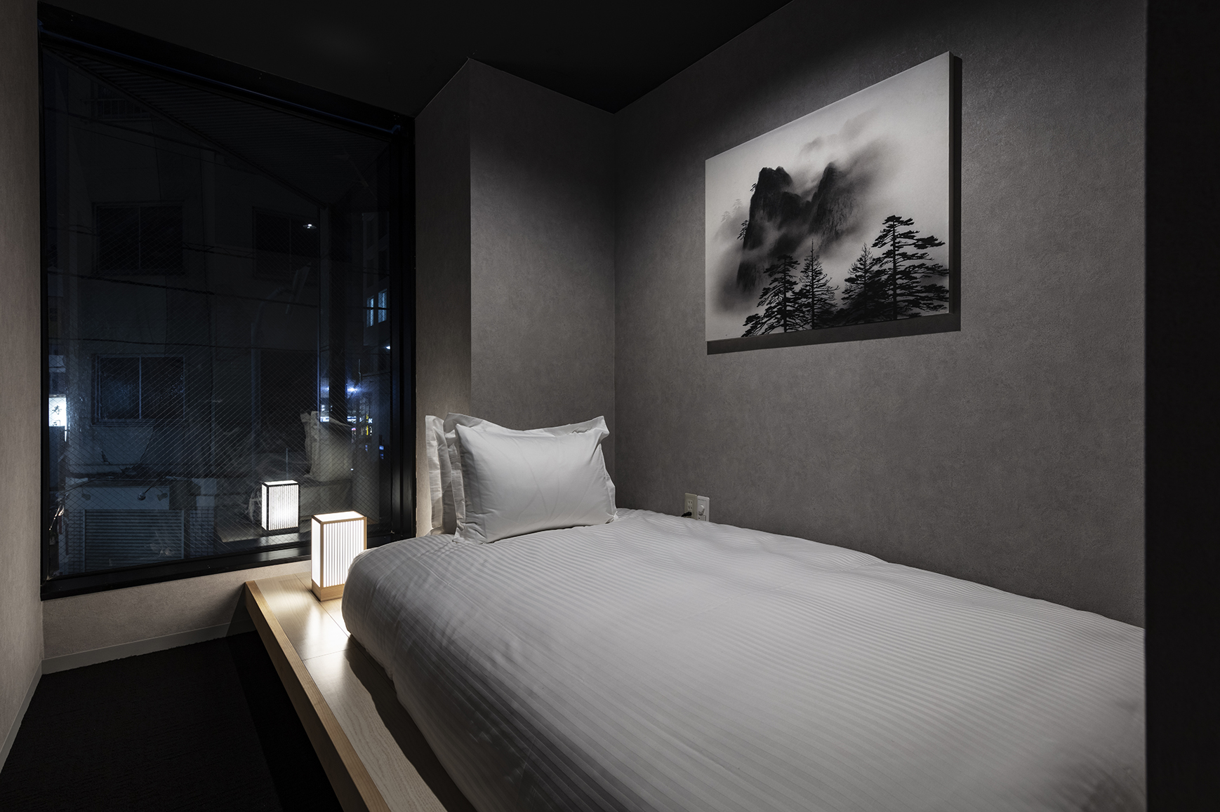Breathtaking Tokyo hotel’s minimalist Zen design shows capsule hotels ...