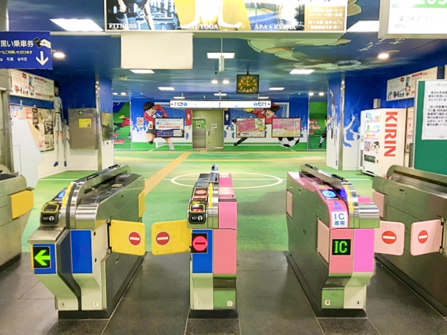 Anime star Captain Tsubasa takes over Tokyo train station, turns ticket ...