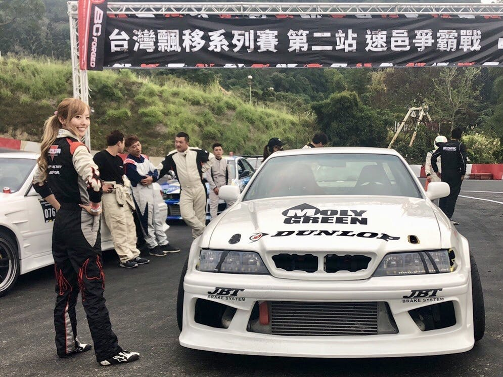 Beautiful Japanese race queen goes from trackside to driver’s seat as ...