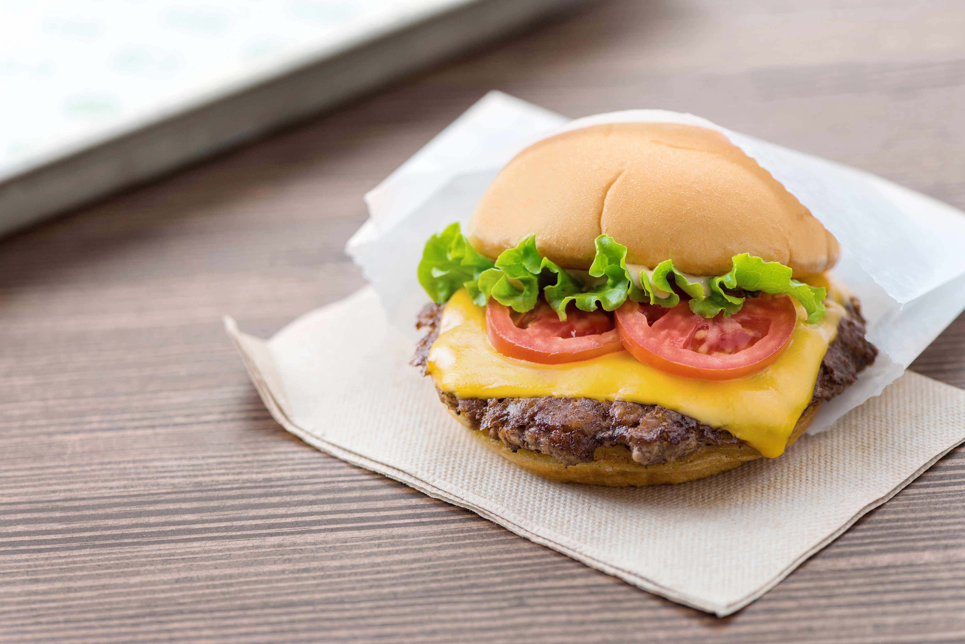Shake Shack opens in Kyoto with exclusive matcha green tea treats ...