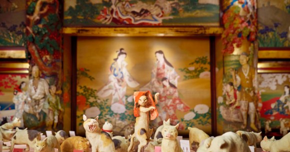 Tokyo hotel hosts cat exhibit with over 3,000 cat-related art pieces ...