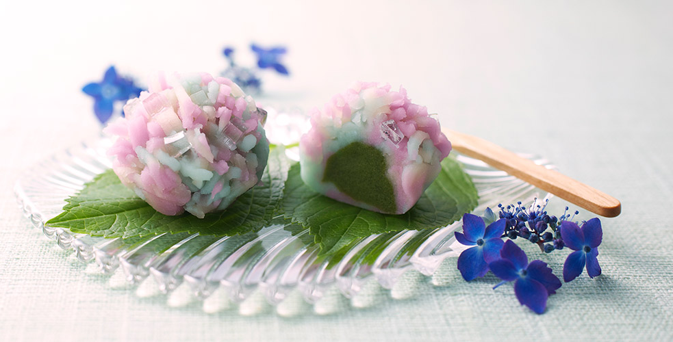 Japanese cafe’s gorgeous hydrangea sweets celebrate most beautiful ...