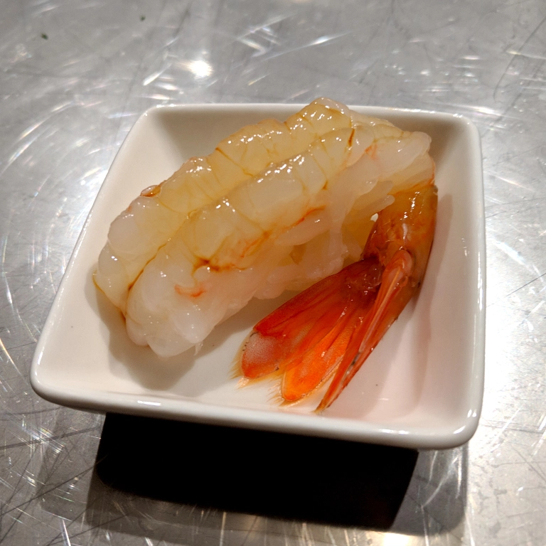 Handsome host sushi bar opens in Tokyo with 14-year host veteran ...