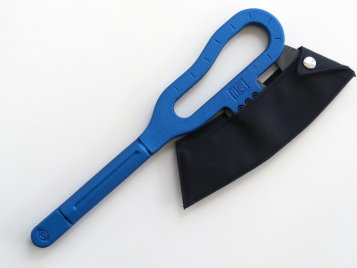 Gun-dam, these are some crazy-looking anime robot-style cooking knives ...
