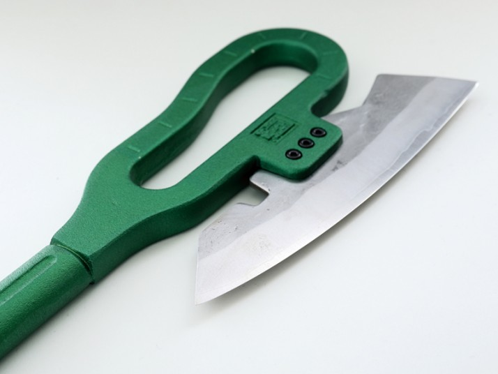 Gun-dam, these are some crazy-looking anime robot-style cooking knives ...