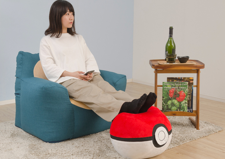 Snorlax Bead Sofa is the awesomely cozy living room furniture every ...