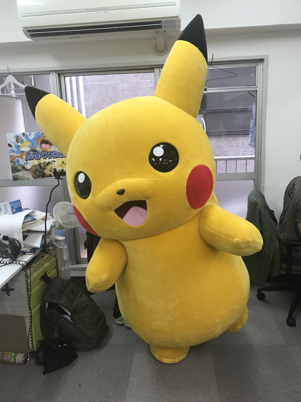 Pikachu himself visits SoraNews24’s Tokyo office for the best workday ...