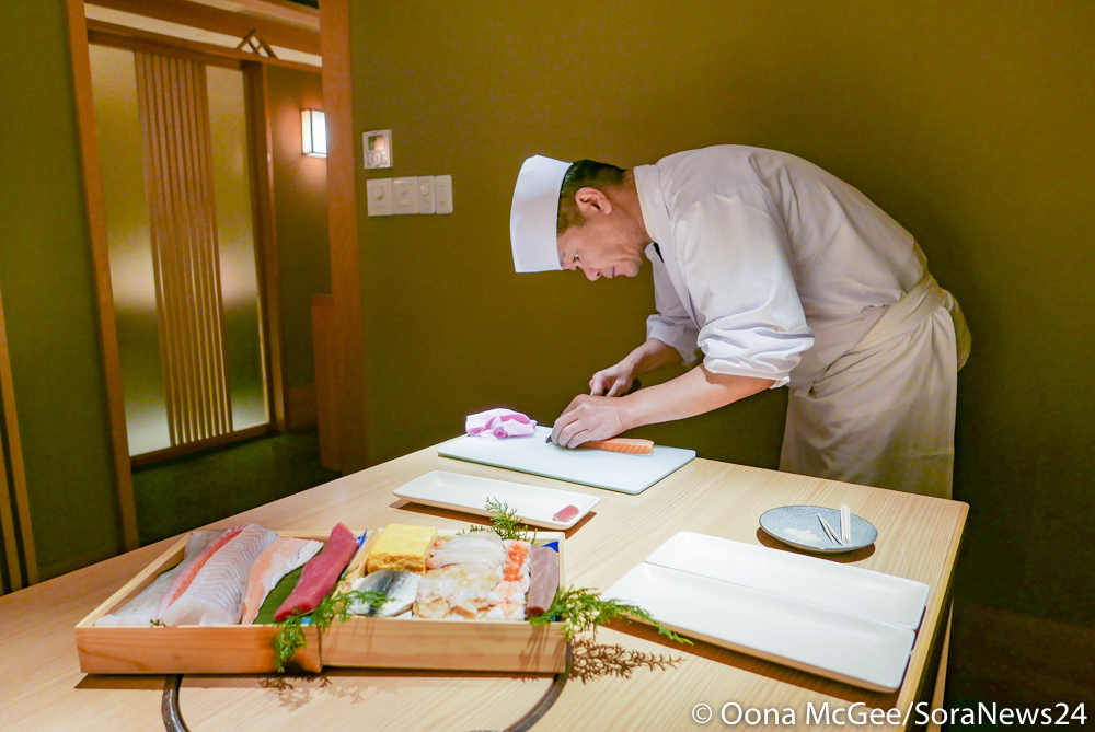 Learn how to make sushi with a professional Japanese sushi chef in ...