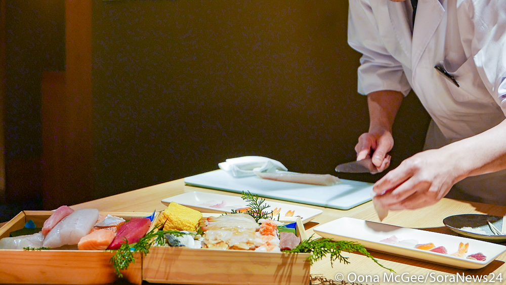 Learn how to make sushi with a professional Japanese sushi chef in ...
