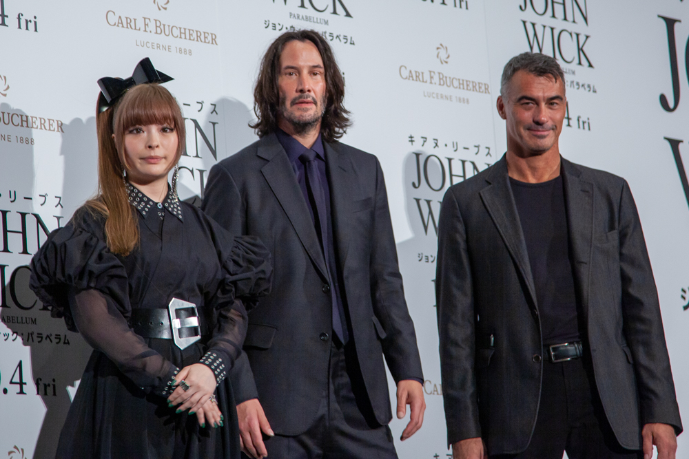 Keanu Reeves gets a ninja lesson with Kyary Pamyu Pamyu at John Wick 3 ...