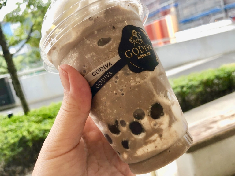 Godiva tapioca tea on sale in Japan just in time to get in on the ...