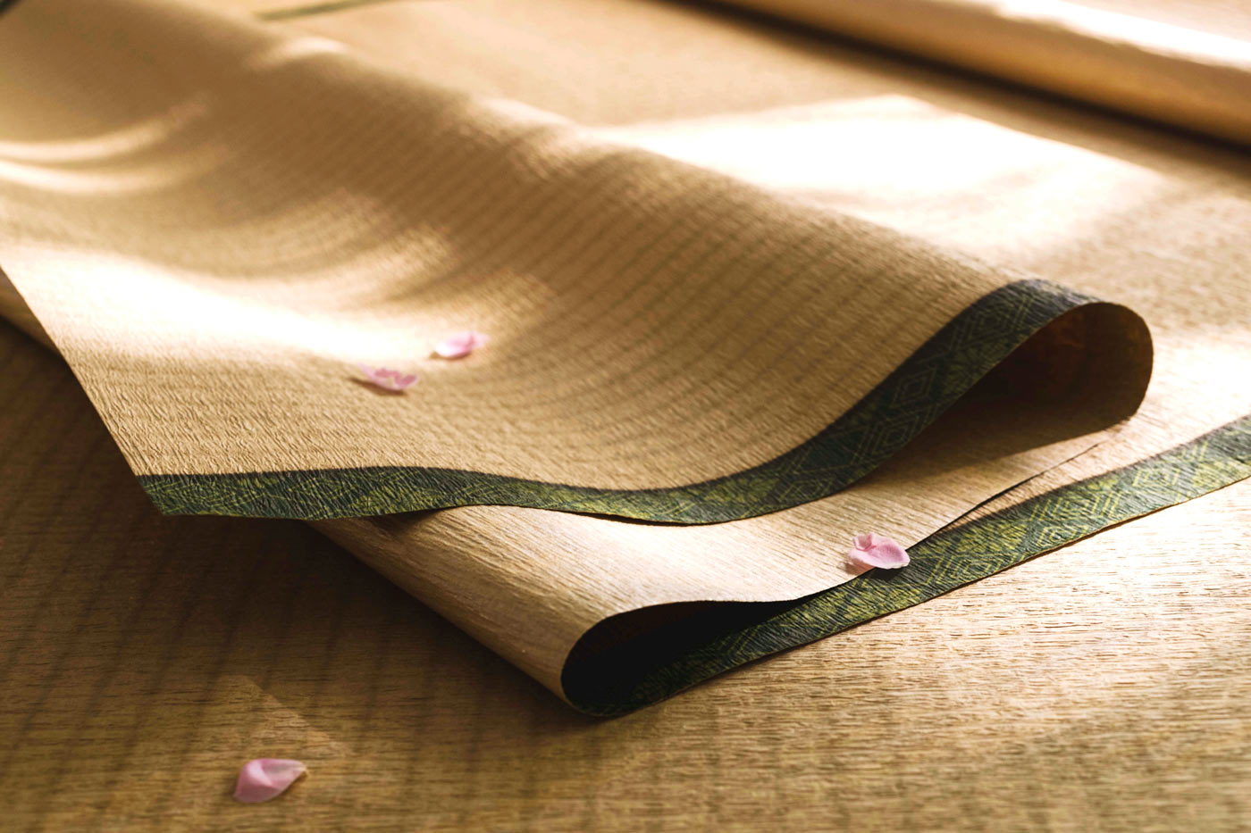 New sakura cherry blossom viewing sheets bring old-school beauty to ...