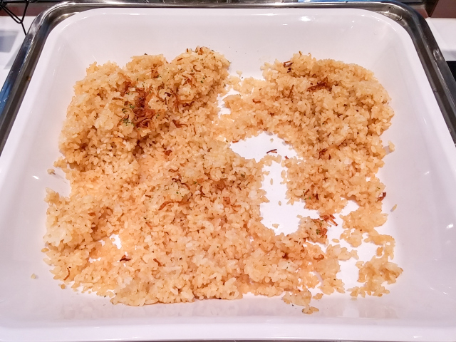 We visit the new all-you-can-eat KFC buffet restaurant in Tokyo ...