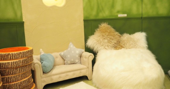 Pig Cafe Harajuku mipig micro pigs animal cafes Shibuya Tokyo Japan ...