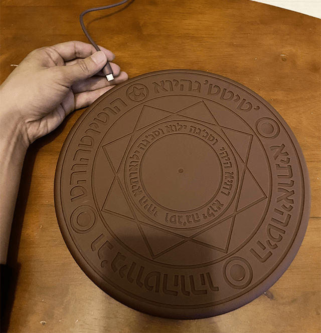 Magic circle wireless charging pads from Japan make juicing up your ...