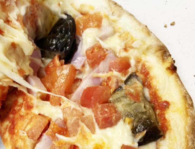 Japanese restaurant chain selling not just folded pizzas, but LUCKY ...