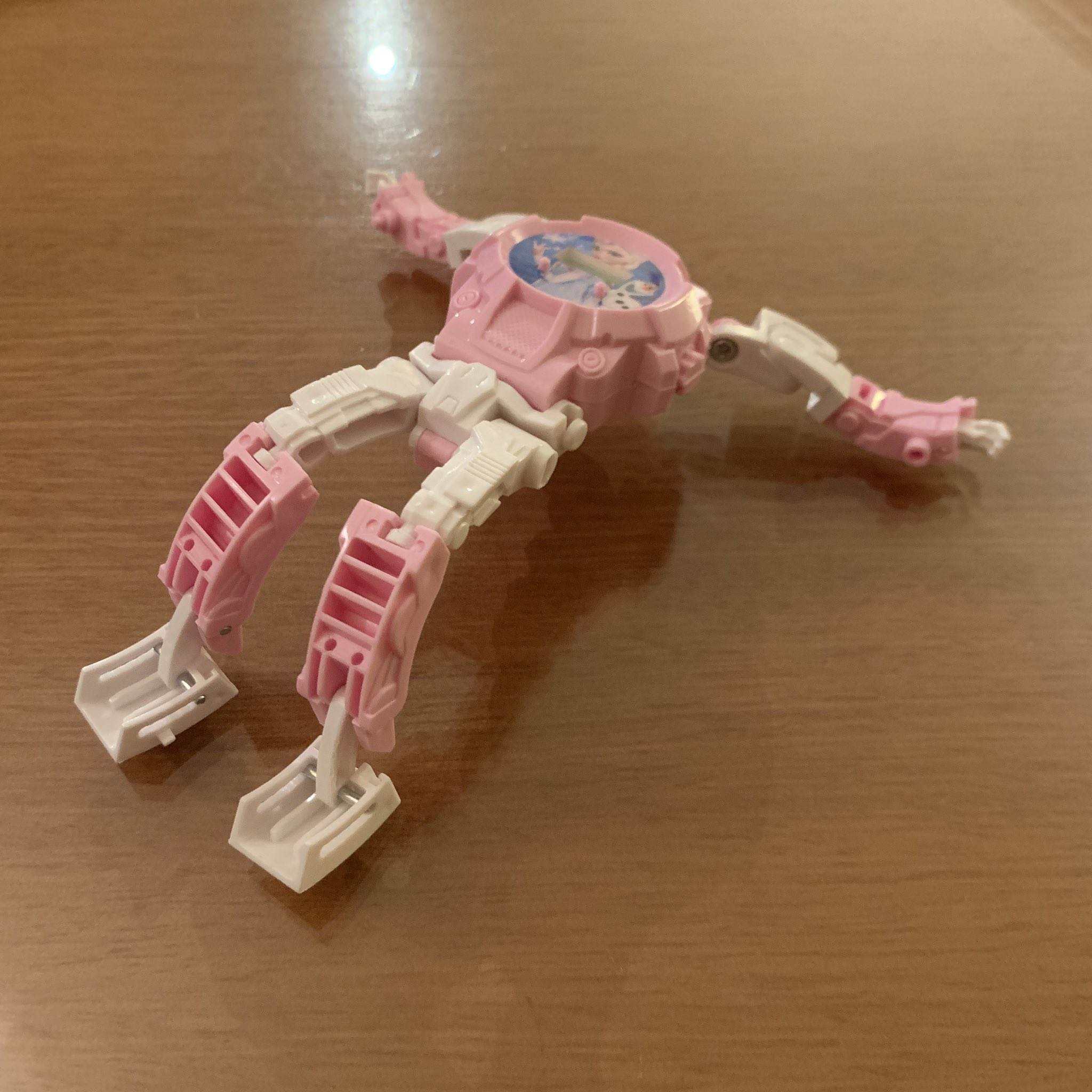 Japanese Twitter all abuzz over this weird Frozen watch that transforms ...