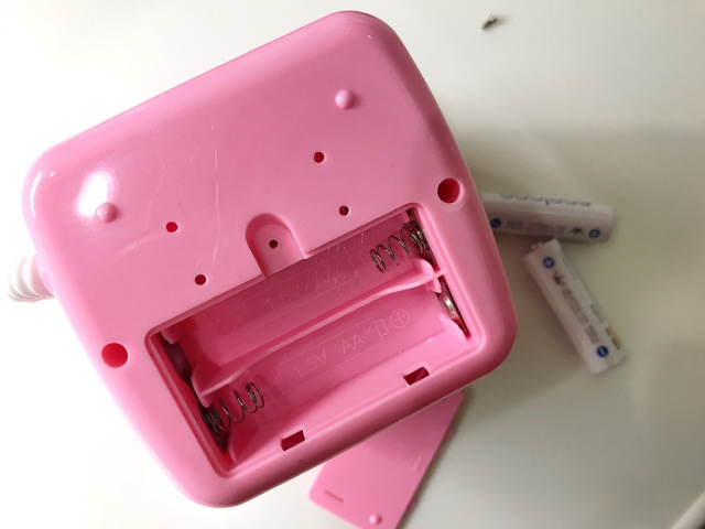 We test the cleaning power of the miniature washing machine from 100 ...
