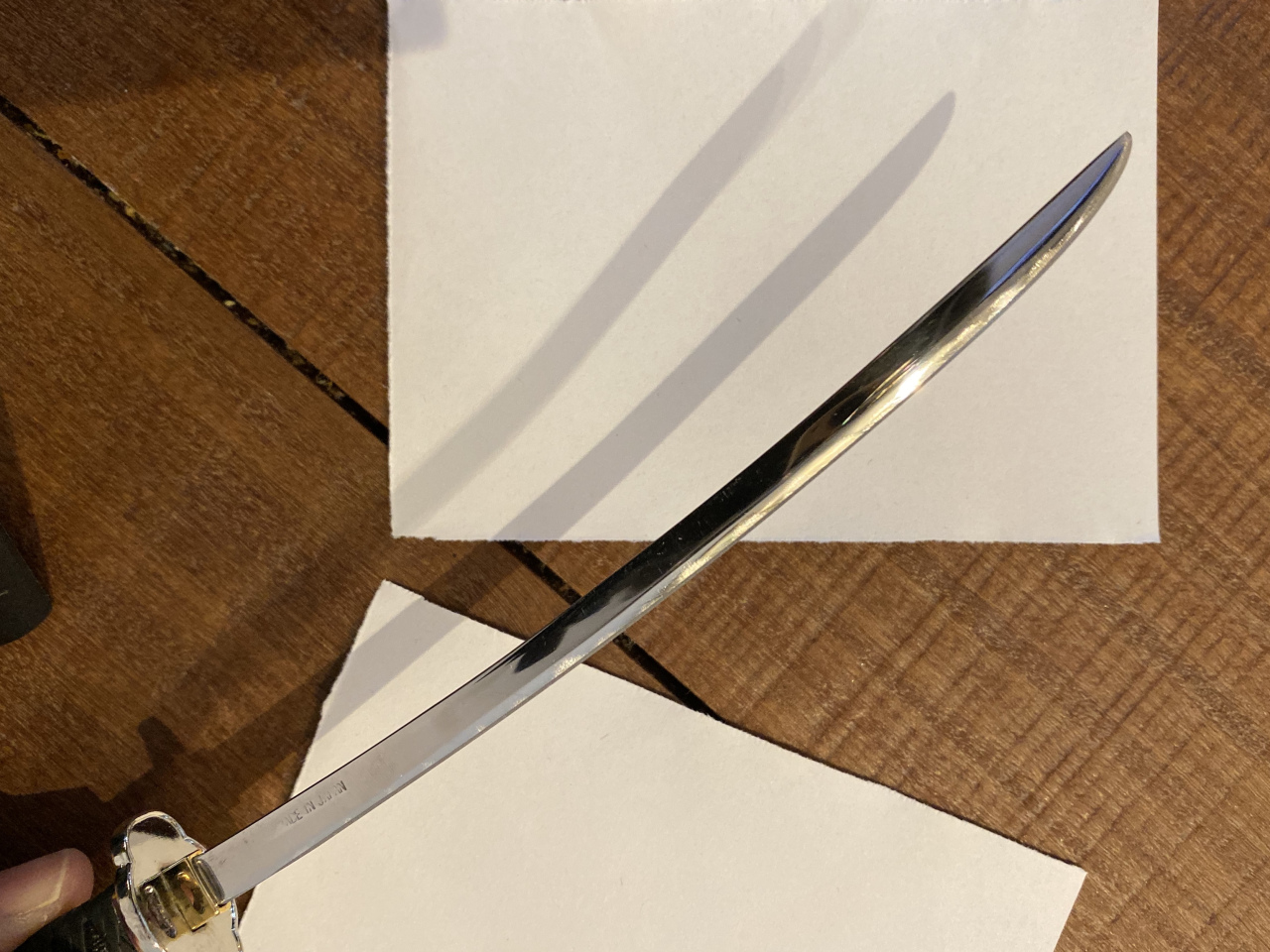 Eat your burger with a Japanese sword at Shogun Burger in Tokyo ...