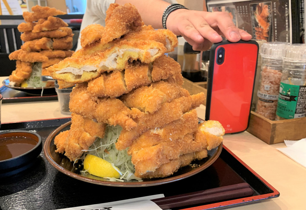 Eat a mountain of chicken katsu at this restaurant in Nara【Photos ...