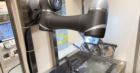Robot noodle chef starts working in Tokyo train station, serves up ...
