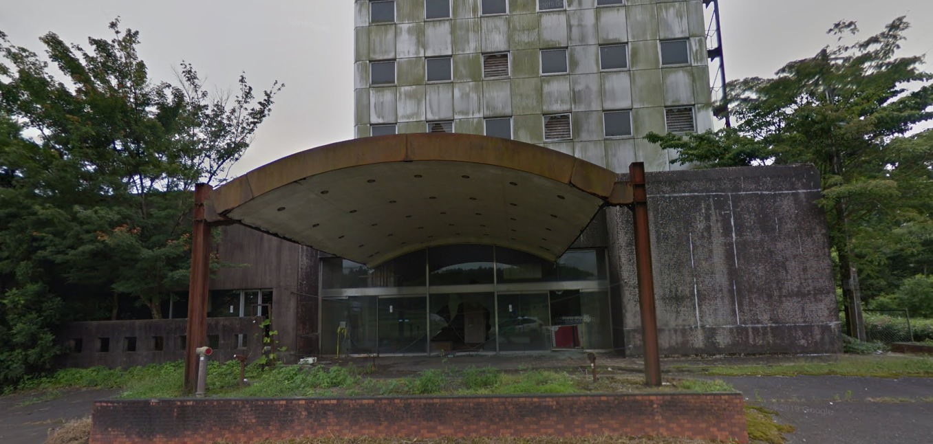 Rotting corpse discovered by two men exploring “haunted hotel” in Japan ...
